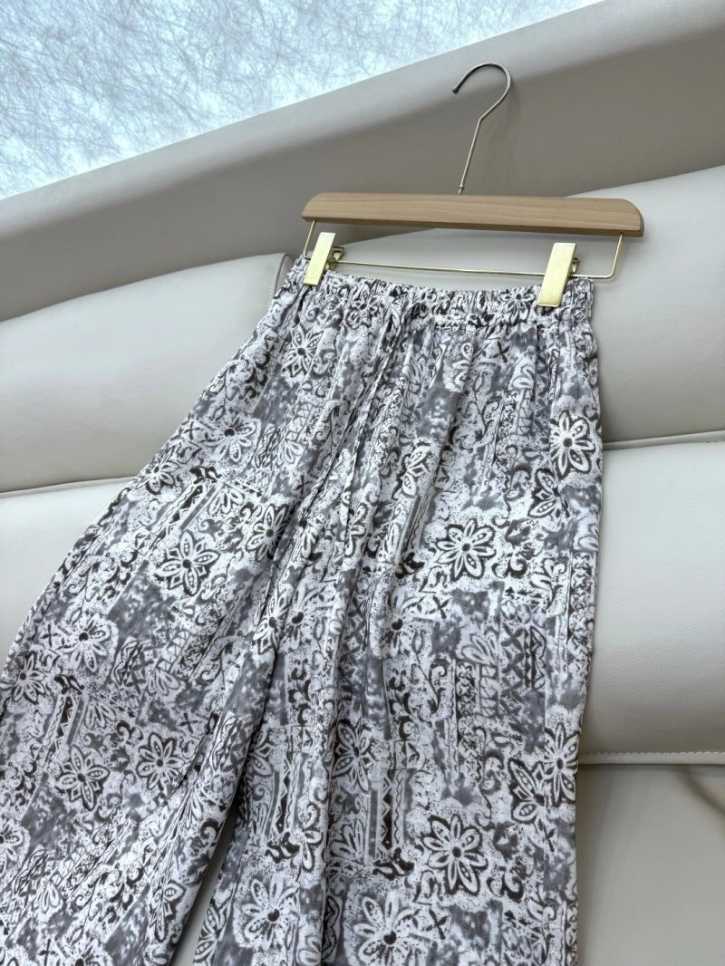 Top match Unclassified Brand Long Pants