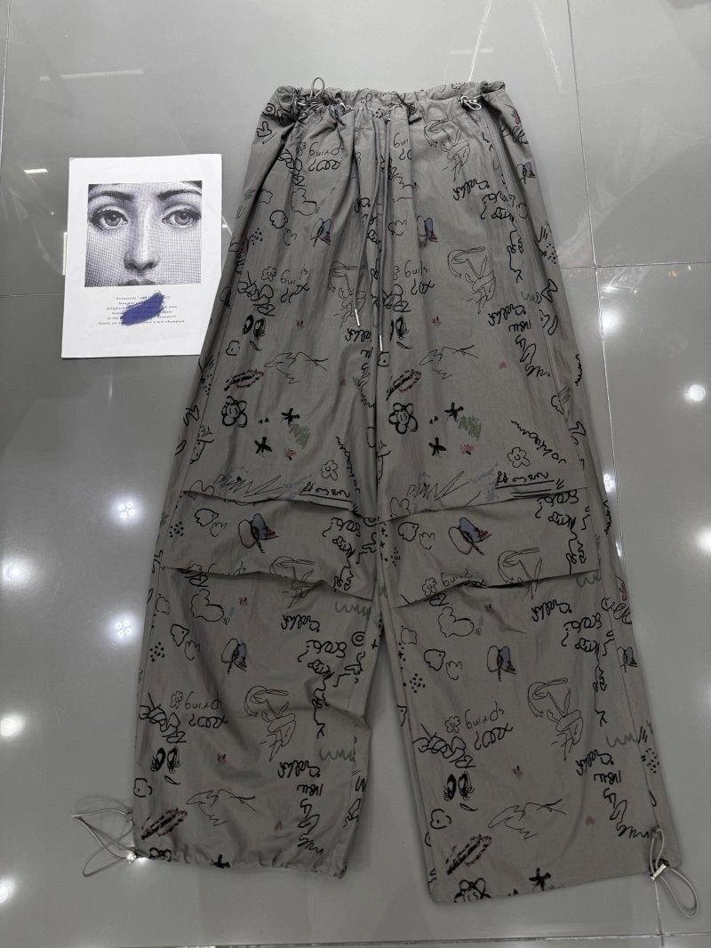 Indistinguishable Unclassified Brand Long Pants