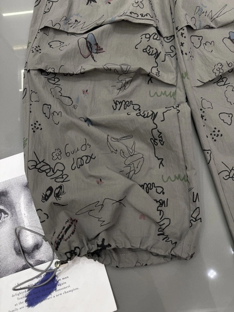 Indistinguishable Unclassified Brand Long Pants