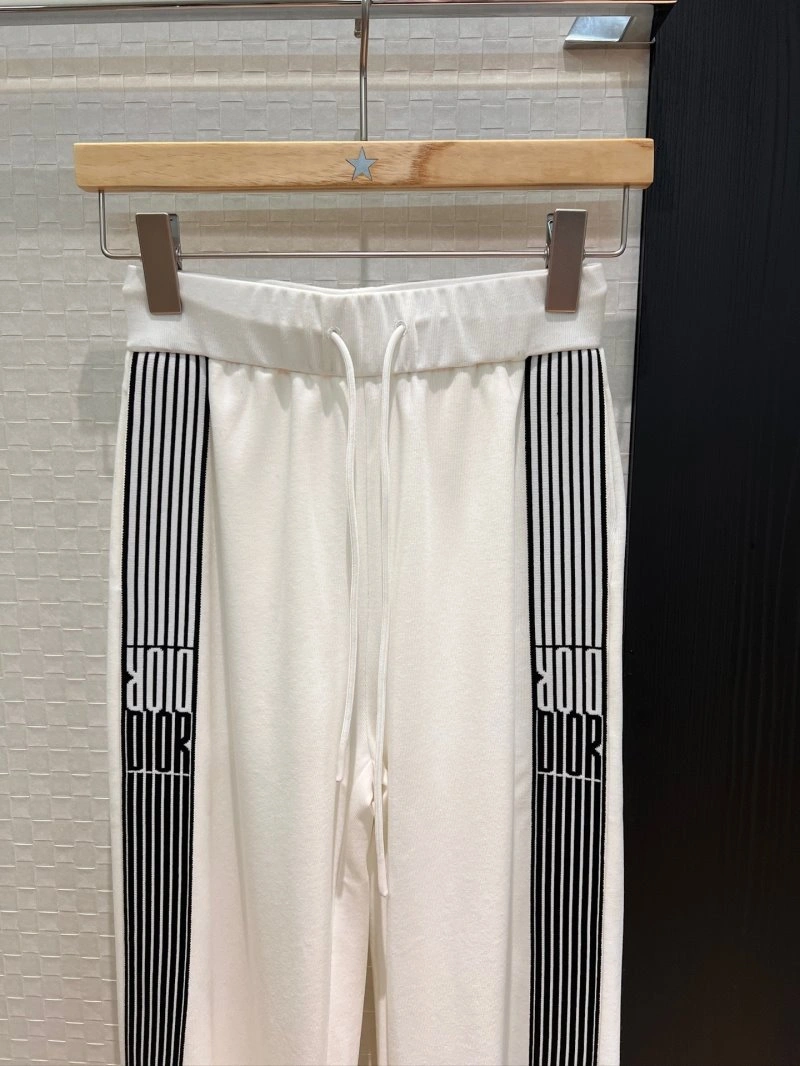Real Unclassified Brand Long Pants