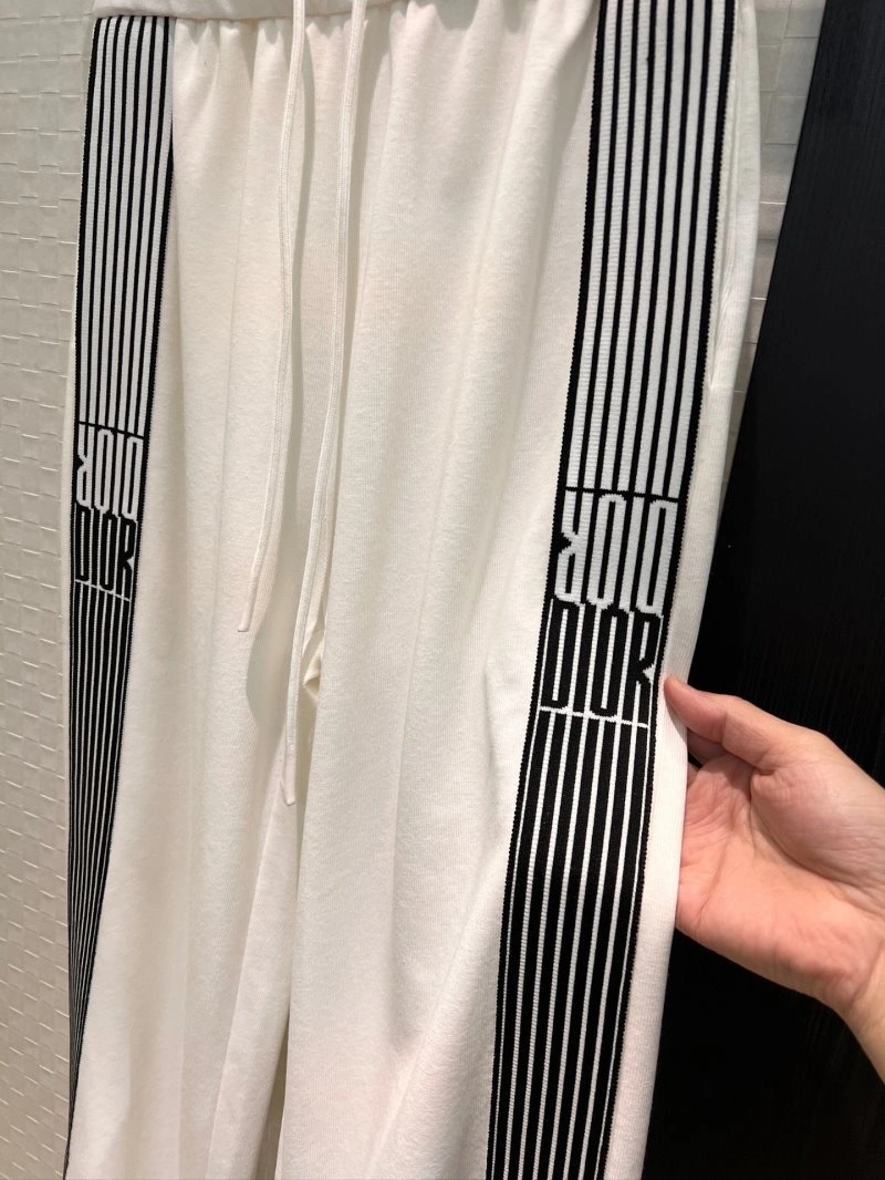 Real Unclassified Brand Long Pants