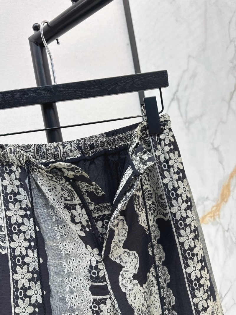 Real Unclassified Brand Long Pants