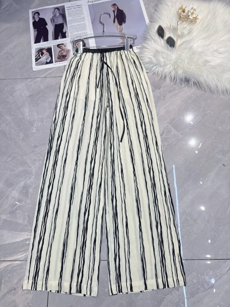 Bargain Unclassified Brand Long Pants