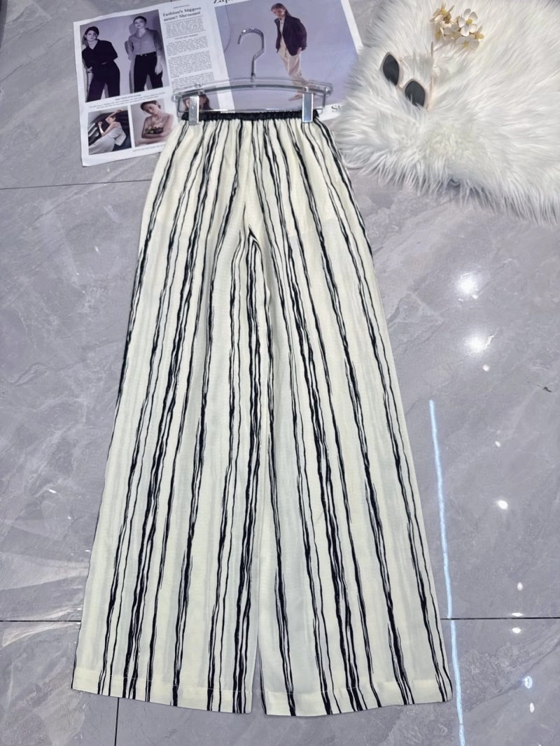 Bargain Unclassified Brand Long Pants