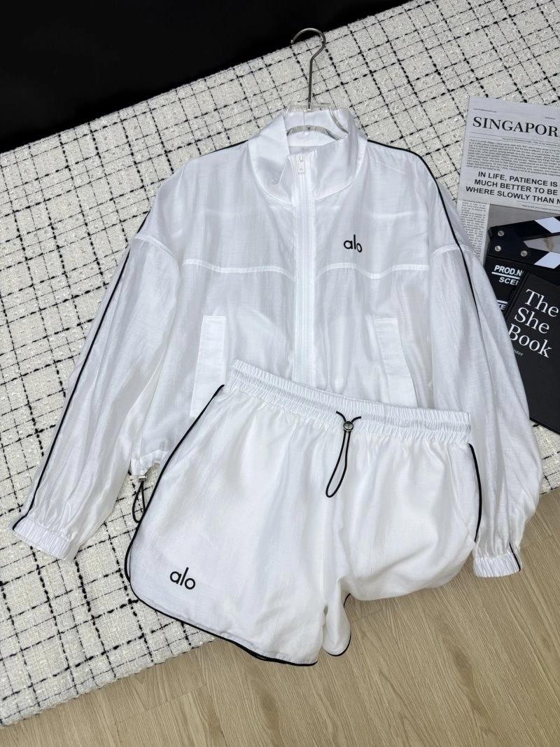 Value-priced Unclassified Brand Long Suits