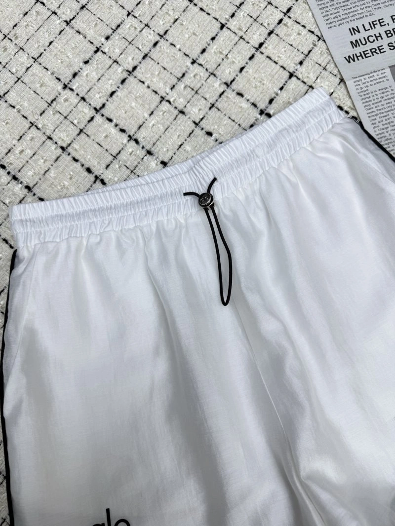 Value-priced Unclassified Brand Long Suits