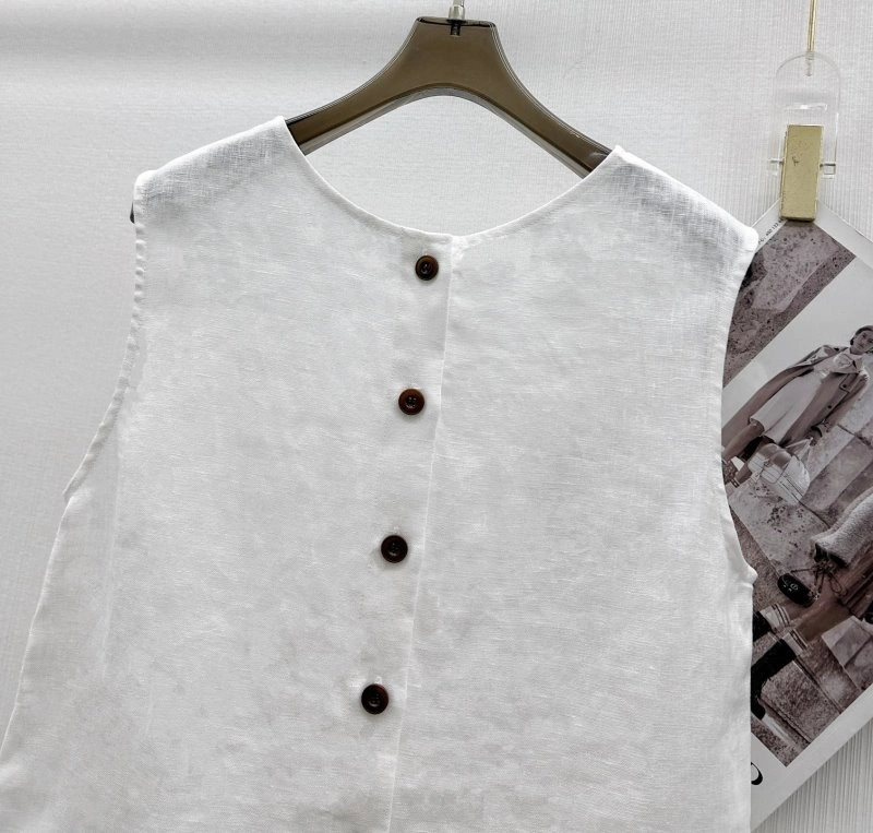 Discounted Unclassified Brand Long Suits
