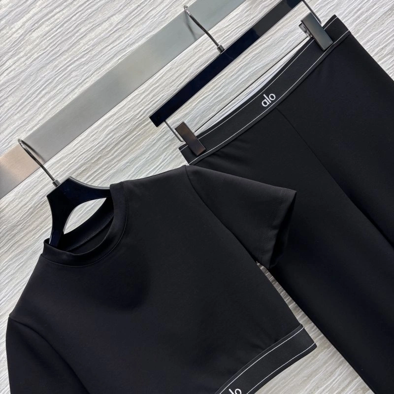 Value-priced Unclassified Brand Long Suits