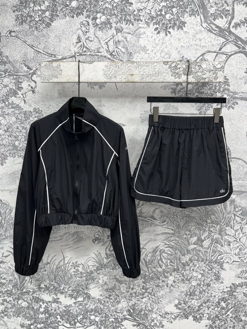 Unclassified Brand Long Suits