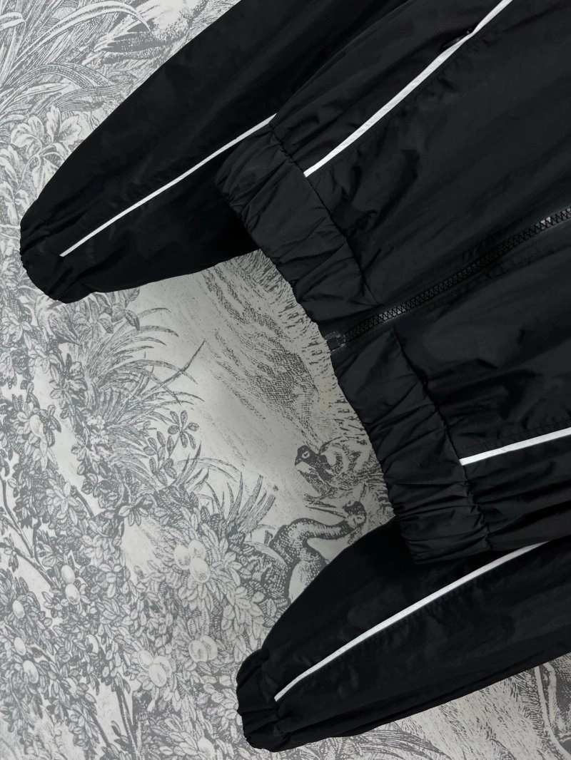 Top mirror Unclassified Brand Long Suits