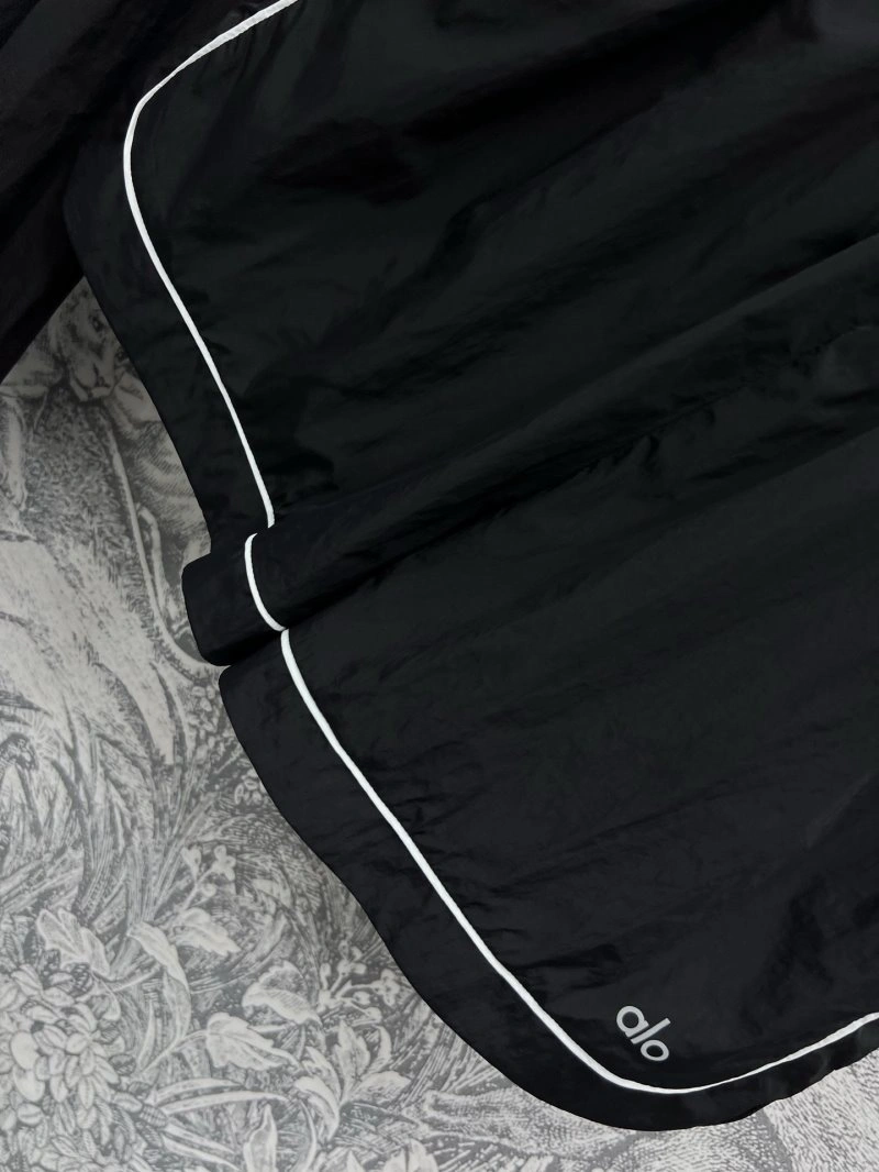 Top mirror Unclassified Brand Long Suits