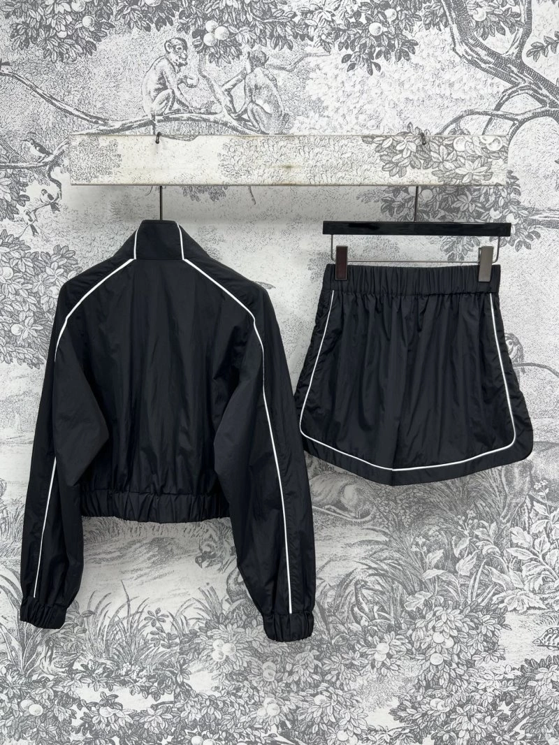Top mirror Unclassified Brand Long Suits