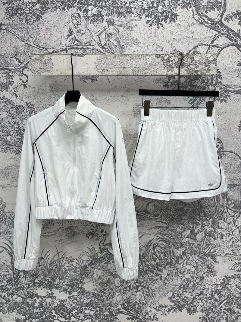 Unclassified Brand Long Suits