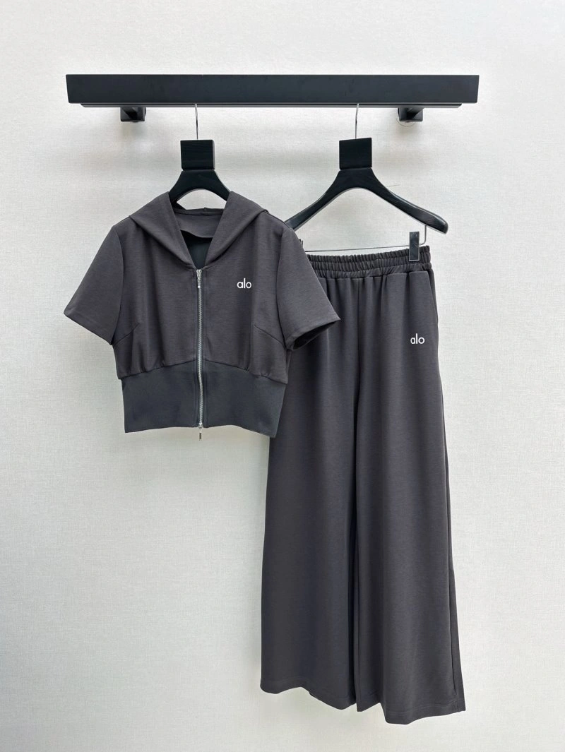 Unclassified Brand Long Suits