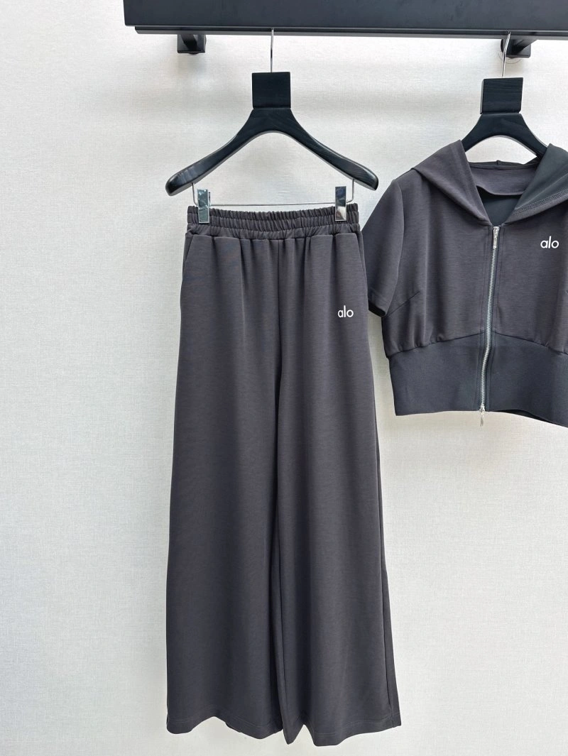 Affordable Unclassified Brand Long Suits