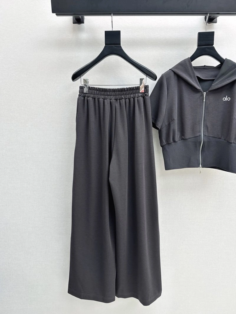 Affordable Unclassified Brand Long Suits