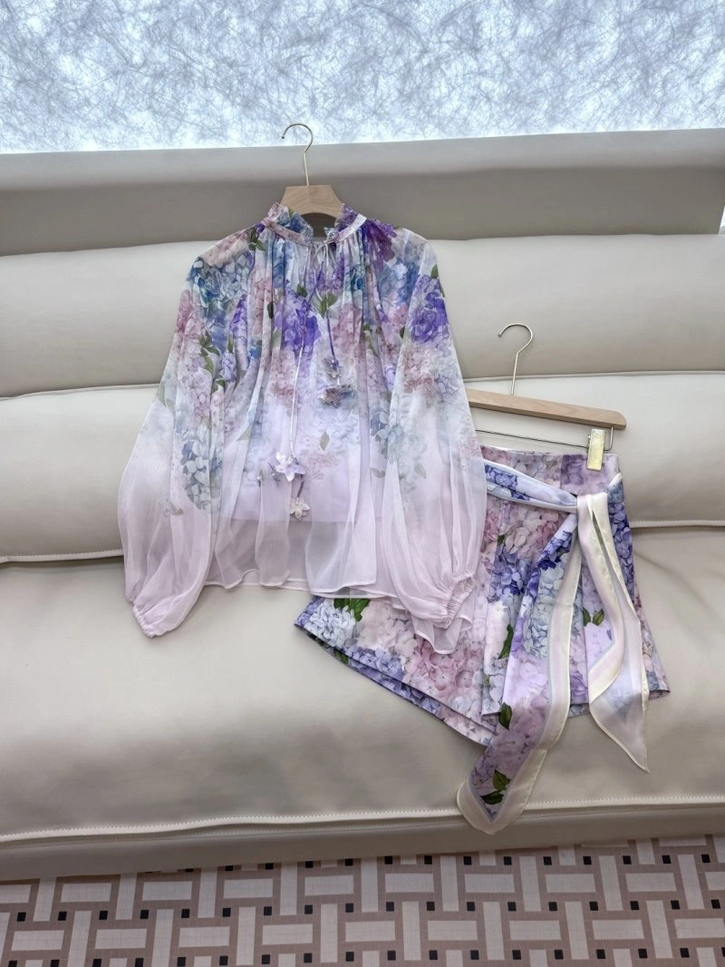 Indistinguishable Unclassified Brand Long Suits