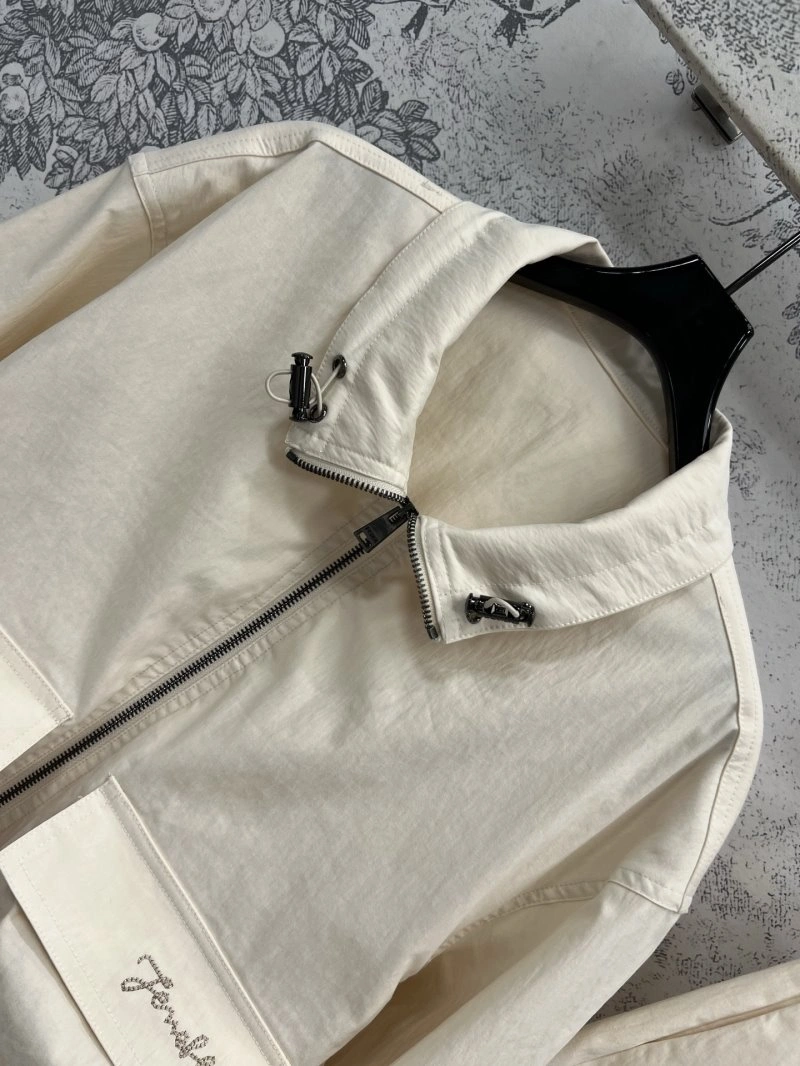Bargain Unclassified Brand Long Suits