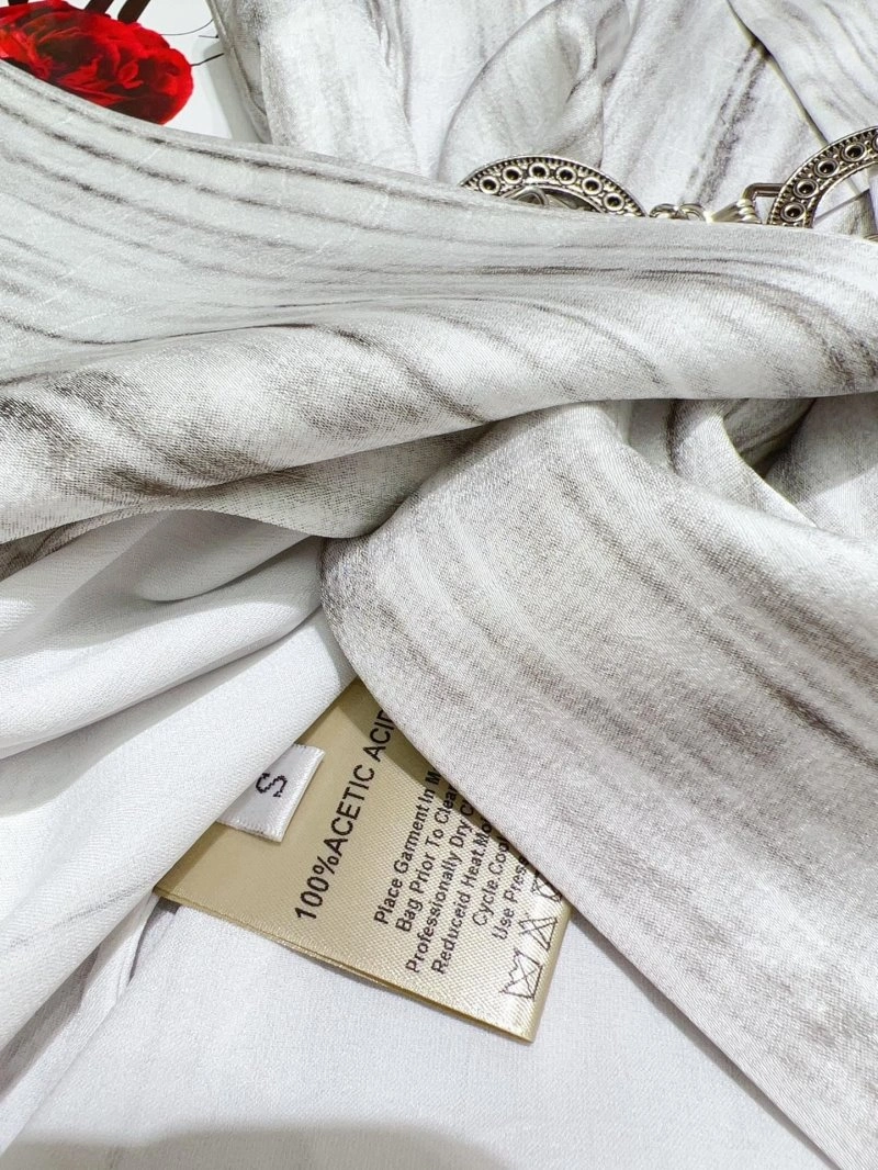 Cut-rate Unclassified Brand Long Suits