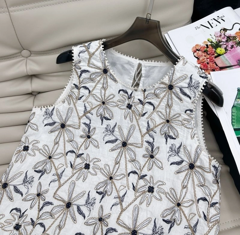 Value-priced Unclassified Brand Long Suits