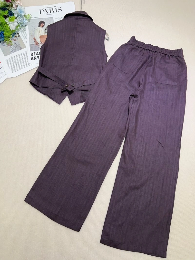 Discounted Unclassified Brand Long Suits