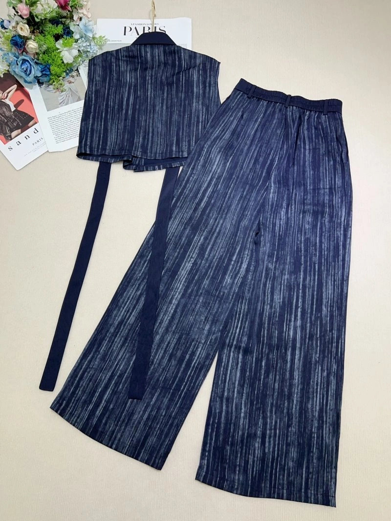 Official Unclassified Brand Long Suits
