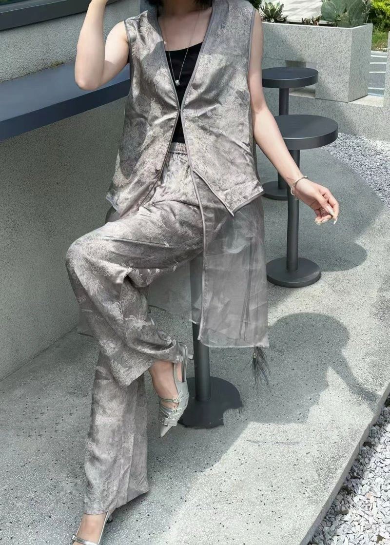 Value-priced Unclassified Brand Long Suits