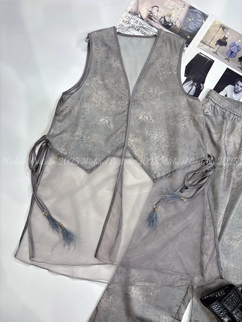 Value-priced Unclassified Brand Long Suits