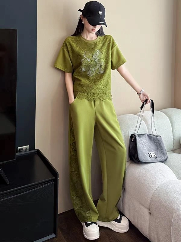 Value-priced Unclassified Brand Long Suits