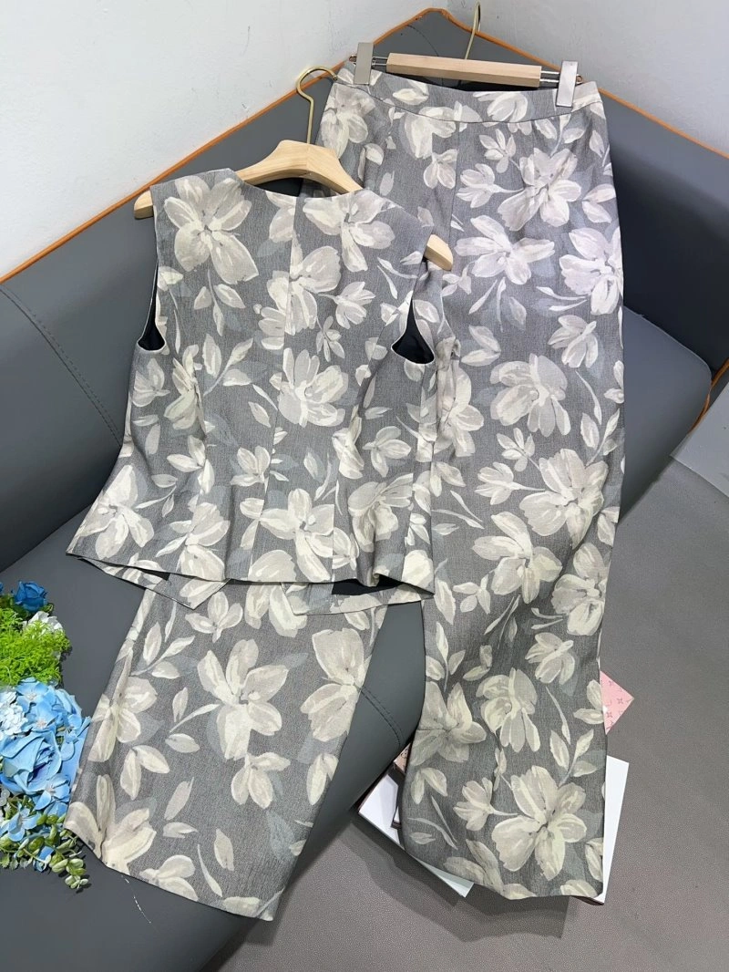 Inexpensive Unclassified Brand Long Suits