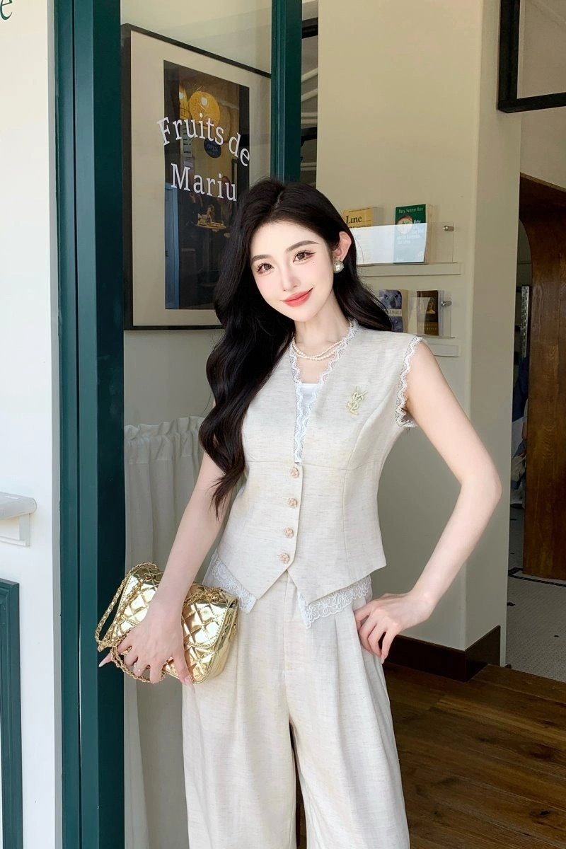 Discounted Unclassified Brand Long Suits