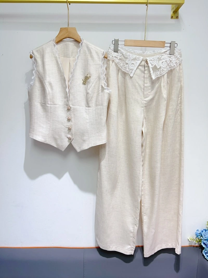 Discounted Unclassified Brand Long Suits