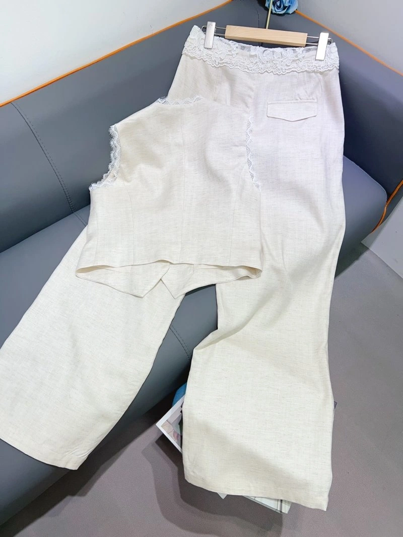 Discounted Unclassified Brand Long Suits