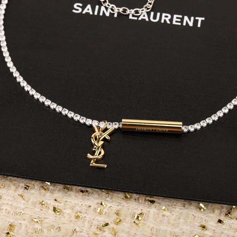 Bargain Unclassified Brand Necklaces