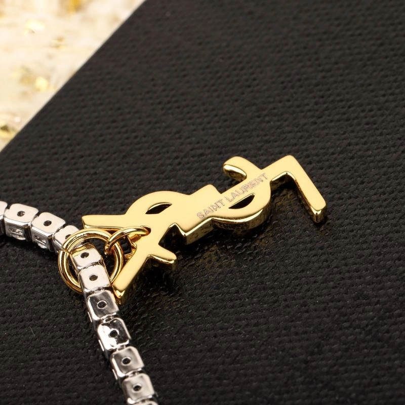 Bargain Unclassified Brand Necklaces