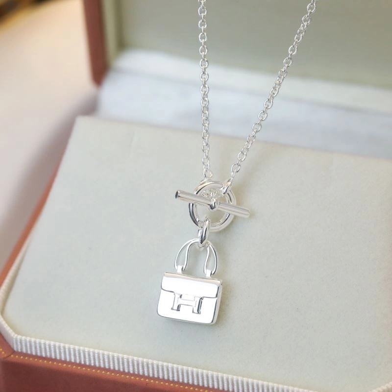 Top mirror Unclassified Brand Necklaces