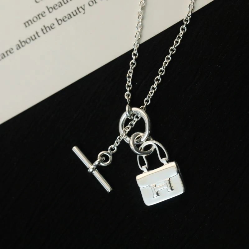 Top mirror Unclassified Brand Necklaces