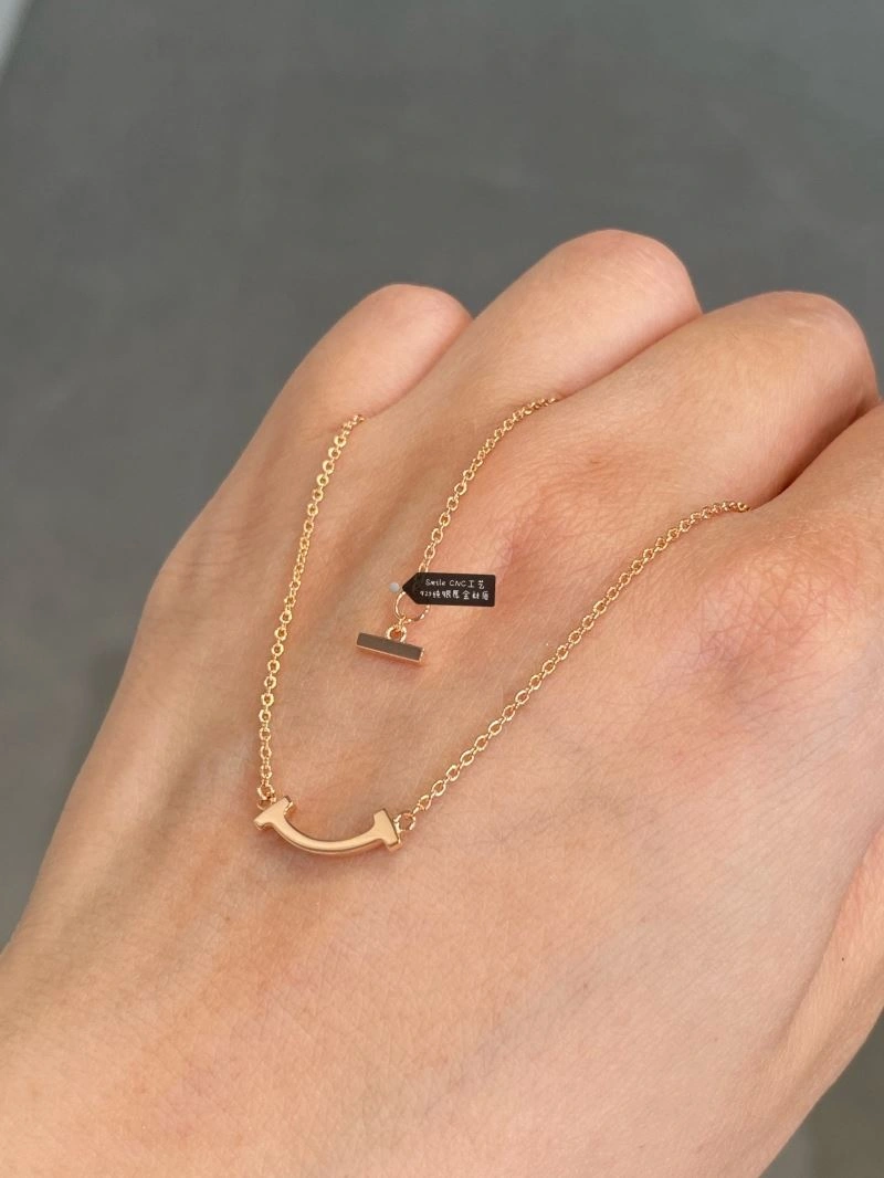 Unclassified Brand Necklaces