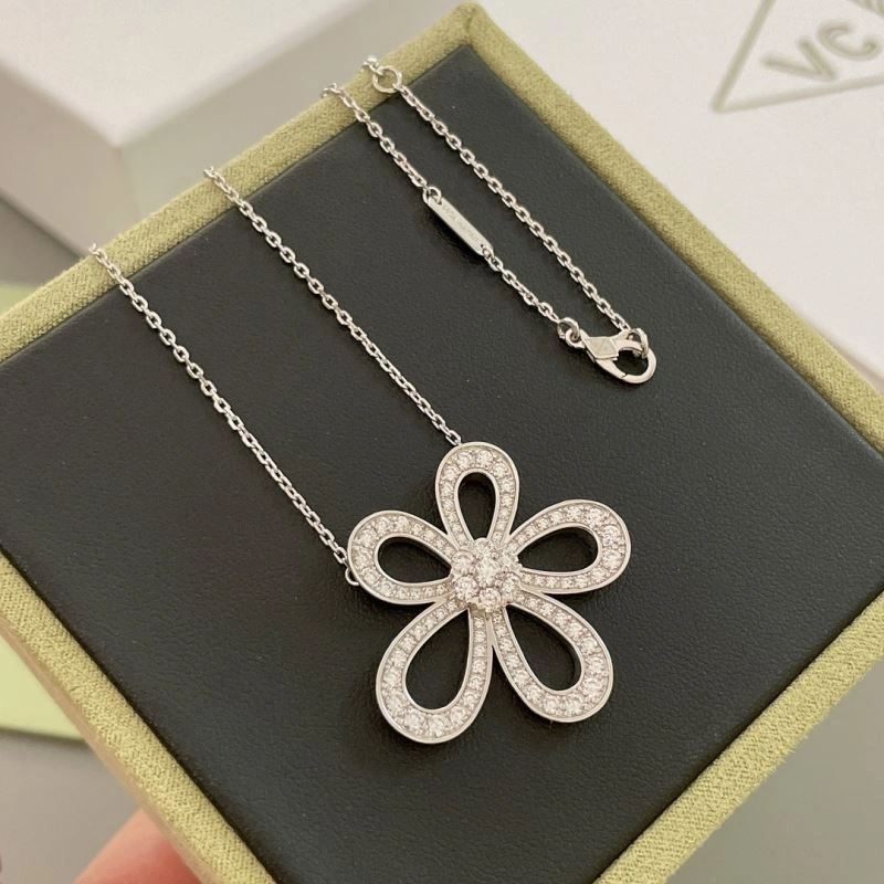 OEM Unclassified Brand Necklaces
