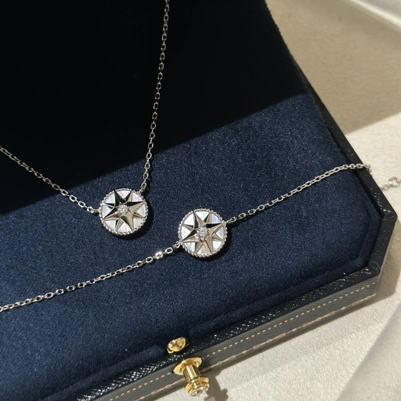 Official Unclassified Brand Necklaces