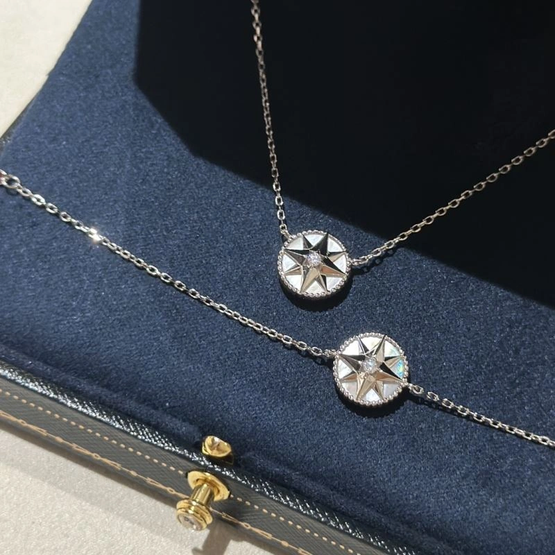 Official Unclassified Brand Necklaces
