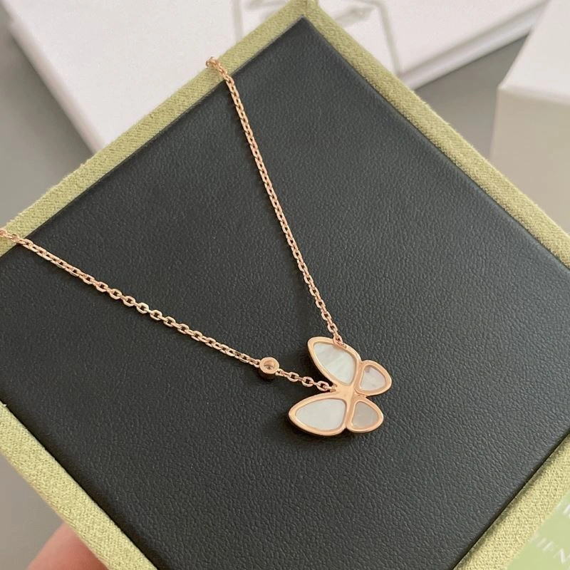 Unclassified Brand Necklaces