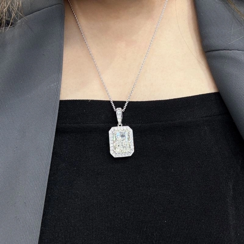 Authentic Unclassified Brand Necklaces