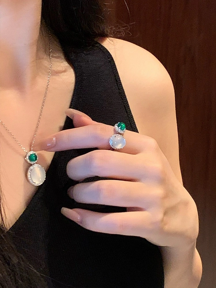 Unclassified Brand Necklaces