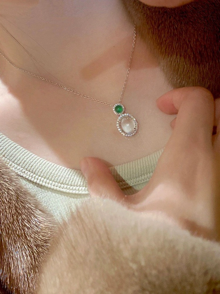 Unclassified Brand Necklaces