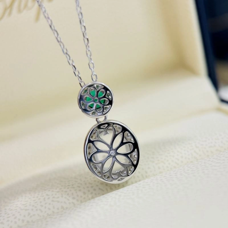Unclassified Brand Necklaces