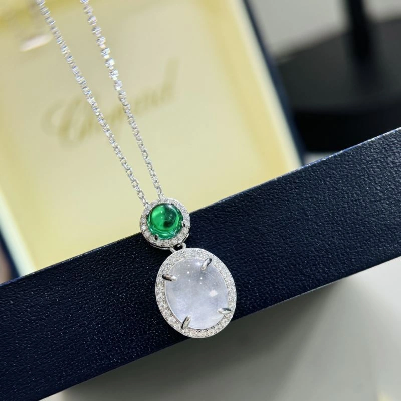 Unclassified Brand Necklaces
