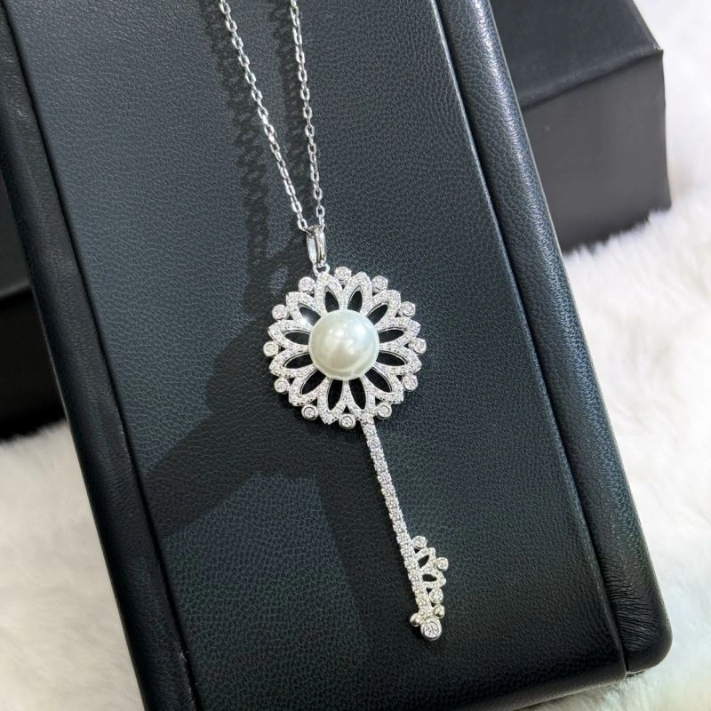 Factory-made Unclassified Brand Necklaces