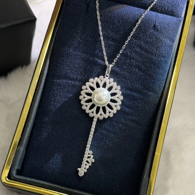 Factory-made Unclassified Brand Necklaces