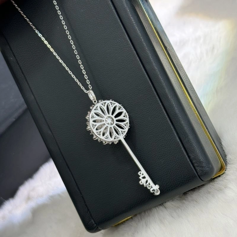 Factory-made Unclassified Brand Necklaces